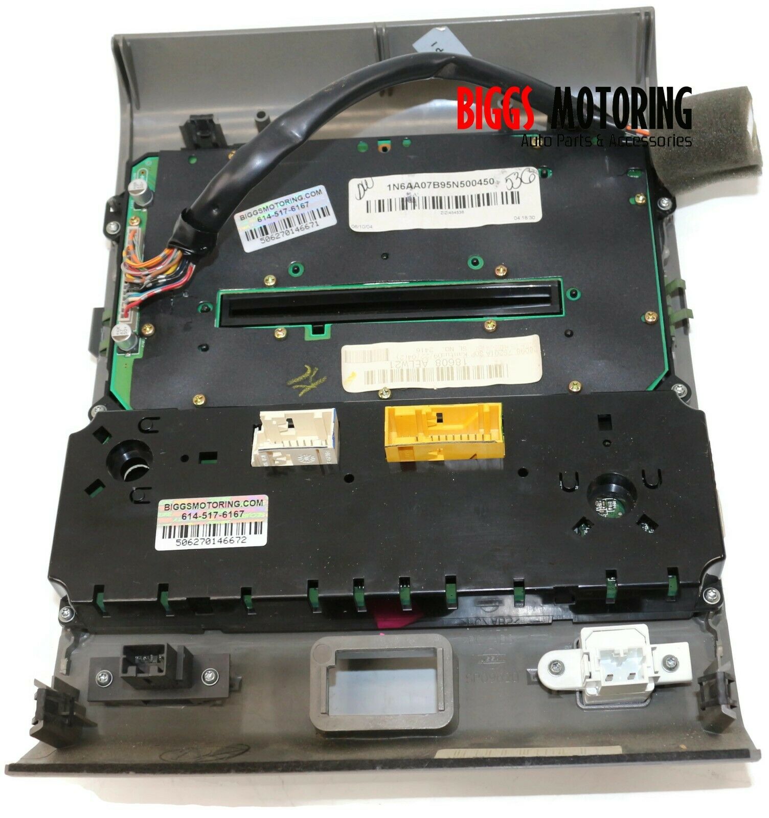 2004-2005 Nissan Titan Radio Face Climate Control Panel 68260 7S101