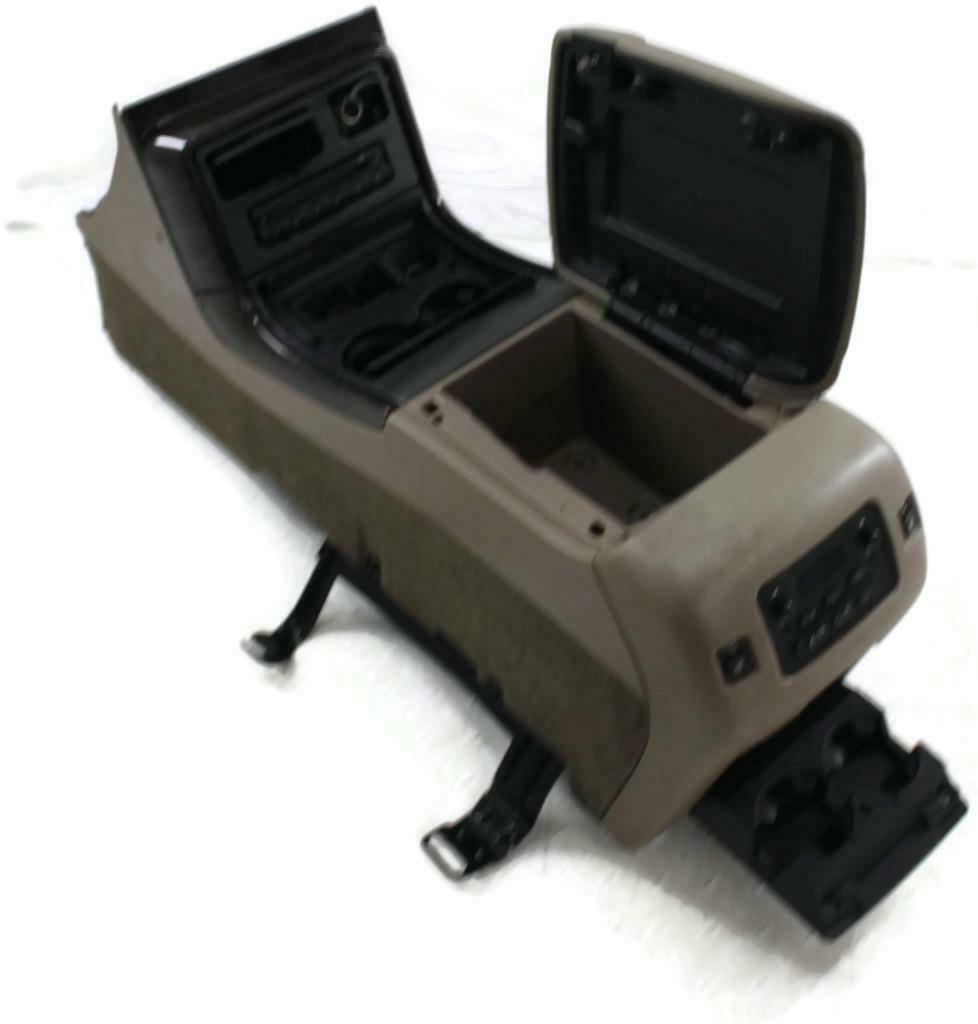 03-06 Yukon Denali Tan Color Center Console W/Sub Tahoe Gm Sierra Dena