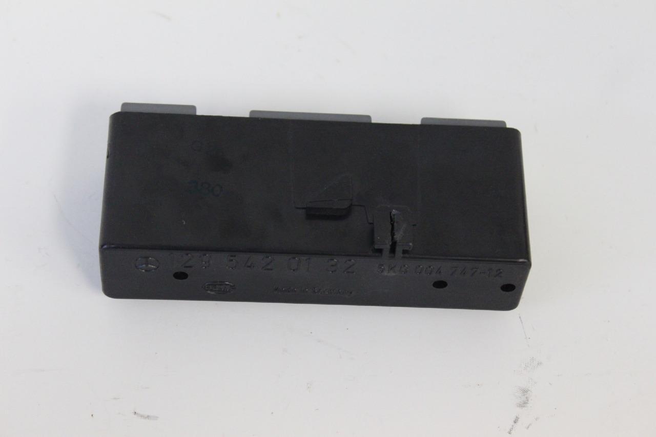 1994-1998 Mercedes Benz R129 Sl600 Headlight Control Relay Module